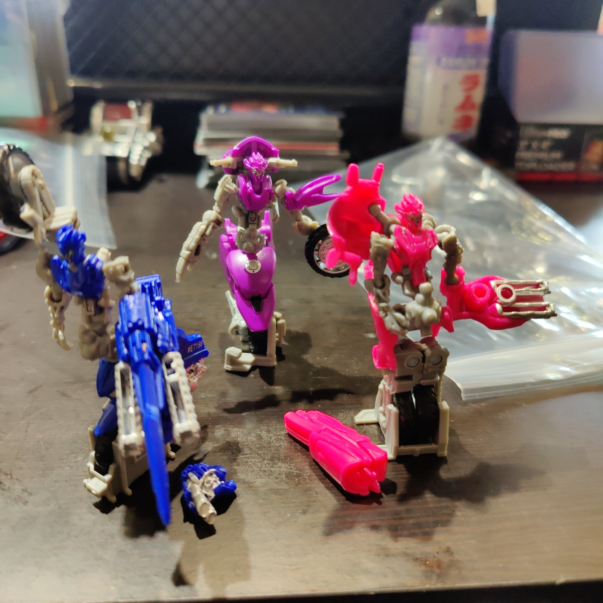 LOOSE Transformers Studio Series Revenge of the Fallen Arcee, Chromia ...