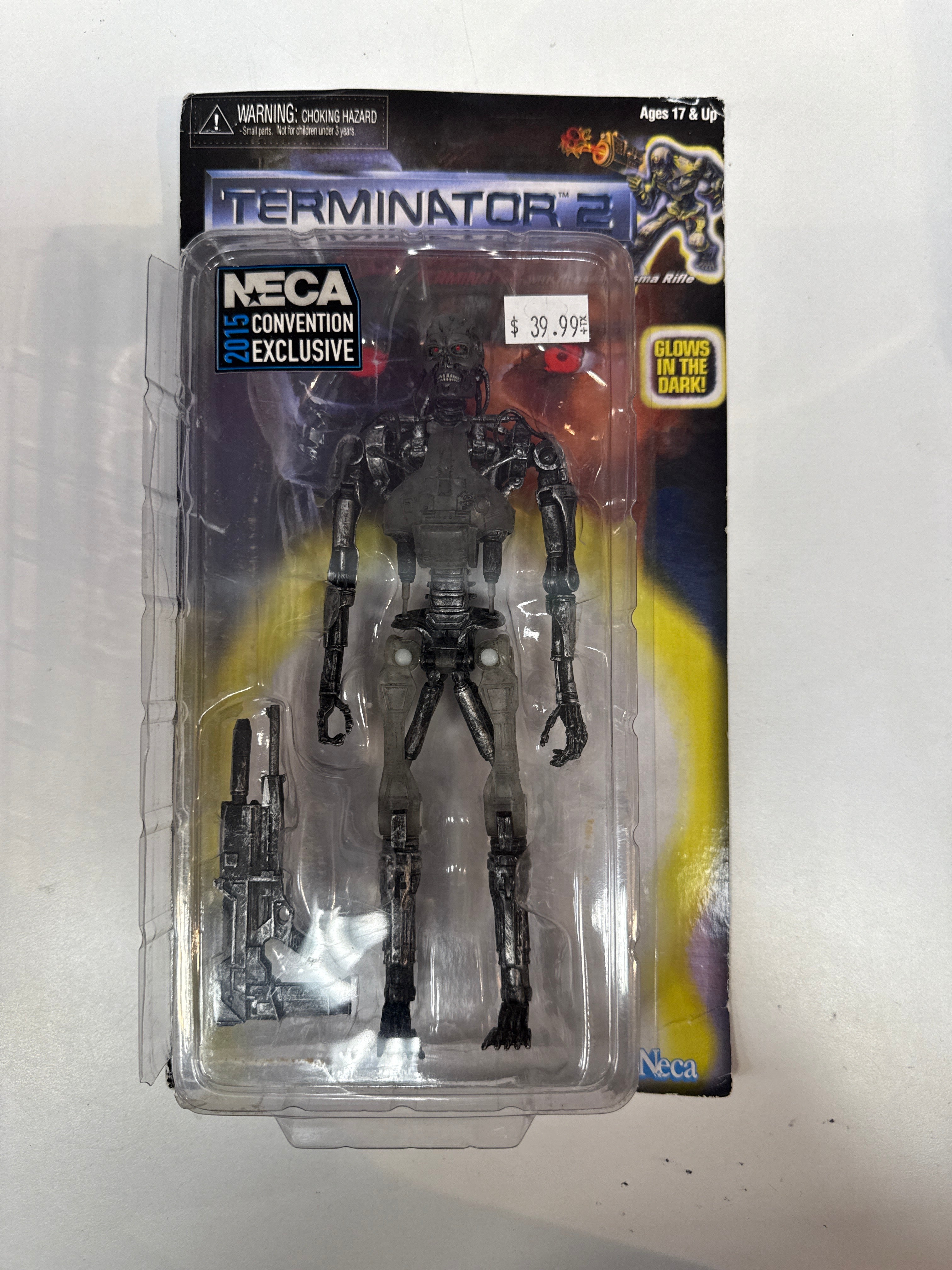 NECA Terminator 2 Retro Endoglow Endoskeleton GITD w/ Phases Plasma Ri ...