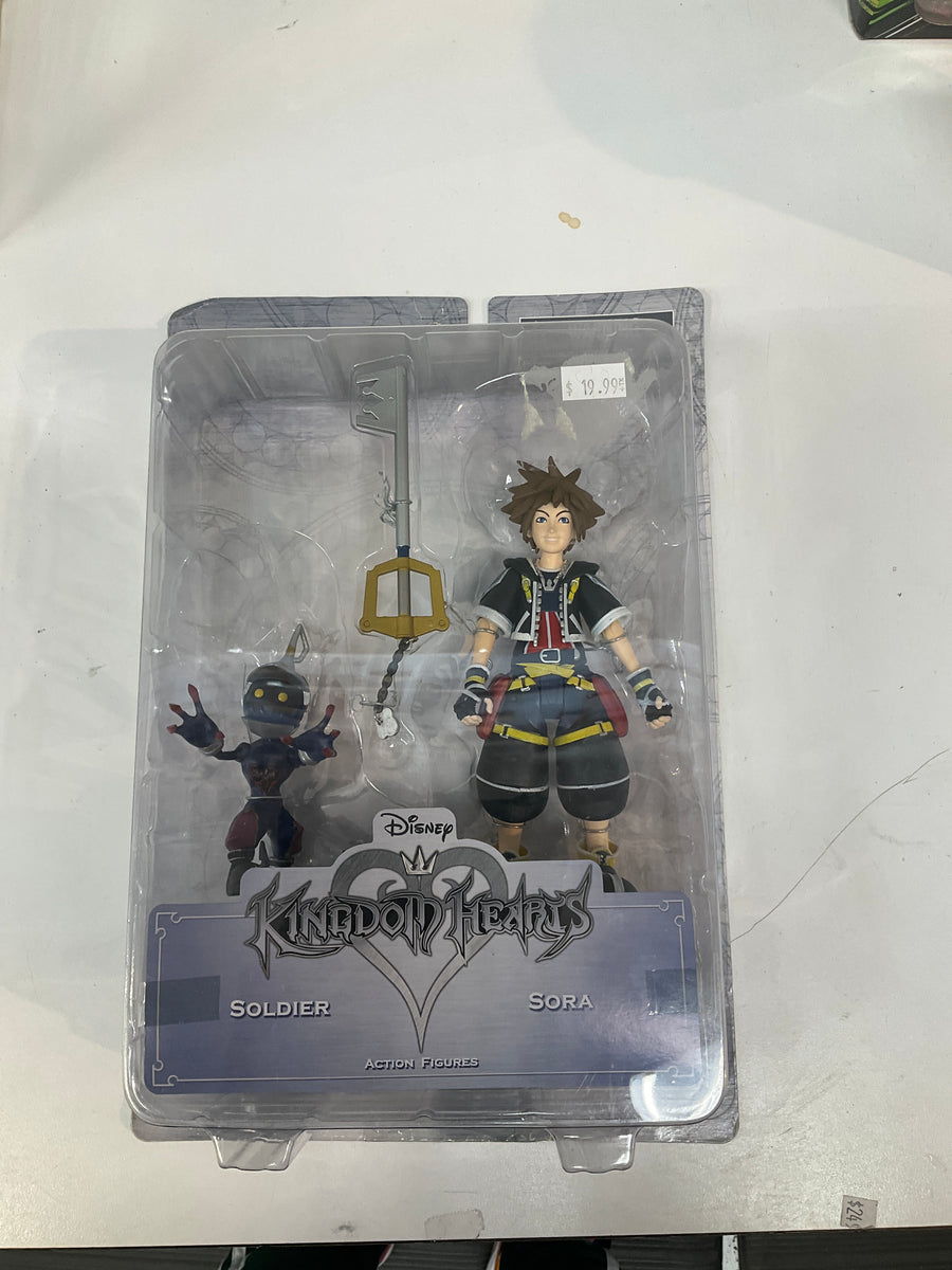 Diamond Select Kingdom Hearts Soldier & Sora – True Believers Gaming ...