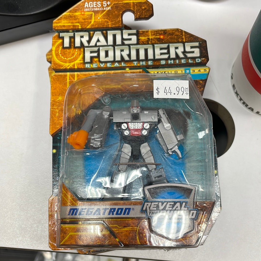 Transformers Reveal the Shield Legends Megatron – True Believers Gaming ...